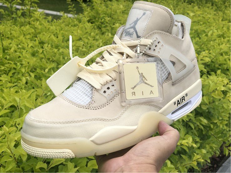 JORDAN 4 x OFF WHITE – Phantom Kicks